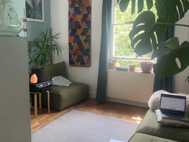 Room at Grove Park, Liverpool