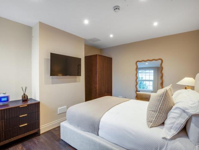 Room at Grove Road, Chelmsford