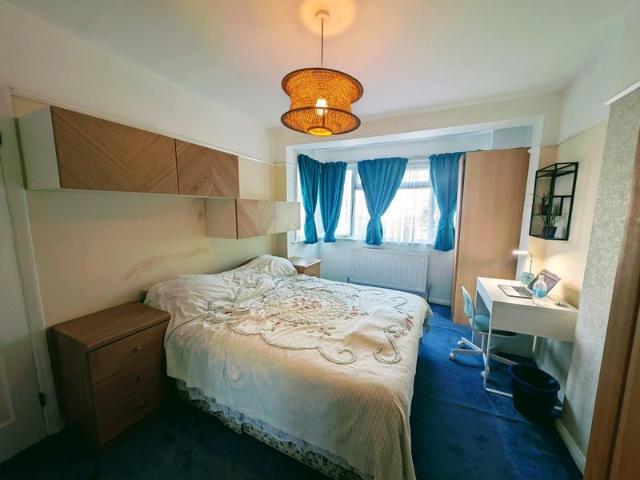 Room at Grove Road, Greater London