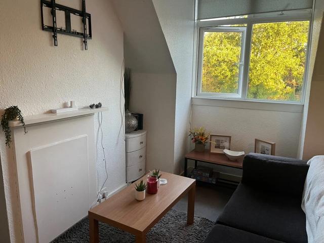 Room at Grove Road, Greater London
