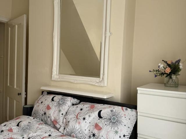 Room at Grove Road, Nuneaton and Bedworth