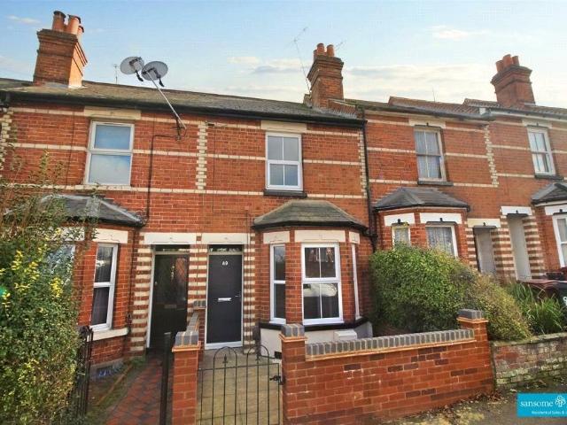 Room at Grovelands Road, Reading