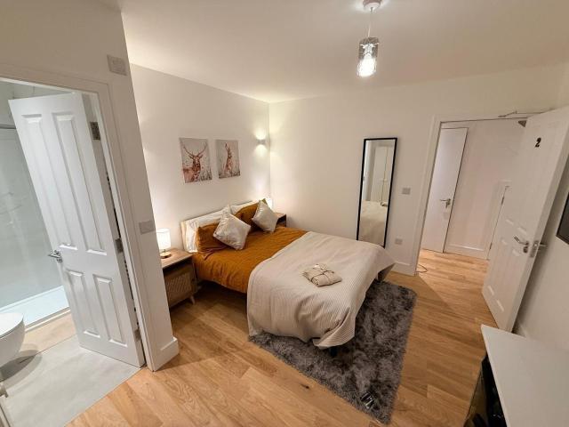 Room at Hubbards Close, London
