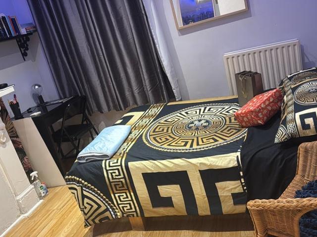Room at Hubert Grove, Greater London