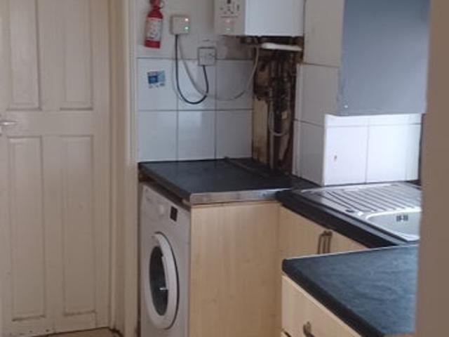 Room at Hubert Road, Birmingham