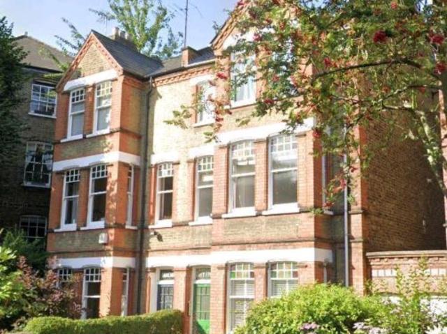 Room at Huddleston Road, Greater London