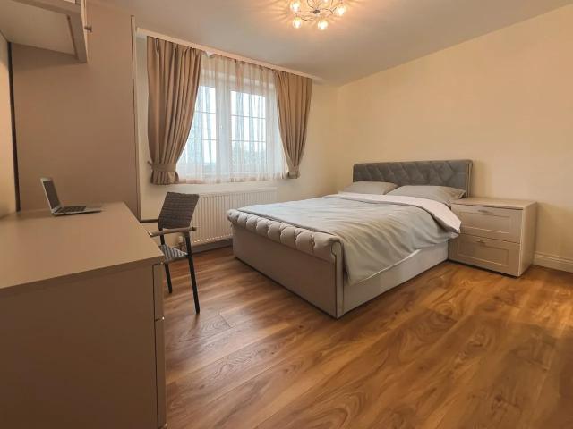 Room at Hudson Road, Sheffield