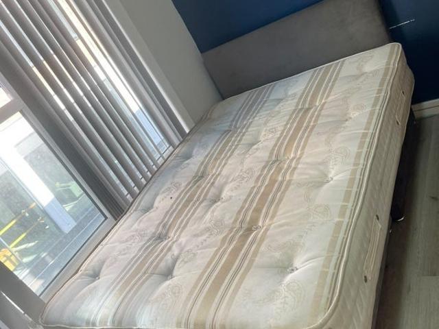 Room at Humberstone Gate, Leicester