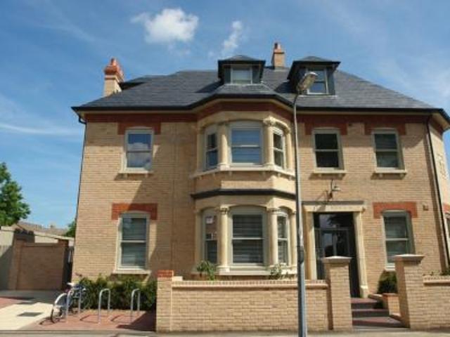 Room at Humberstone Road, Cambridge