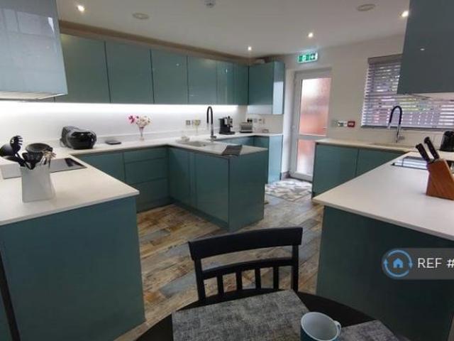 Room at Hungerford Road, Crewe