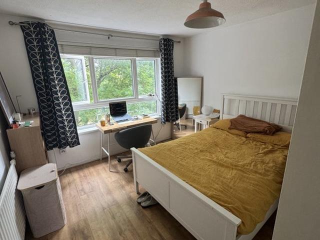 Room at Hungerford Road, Greater London