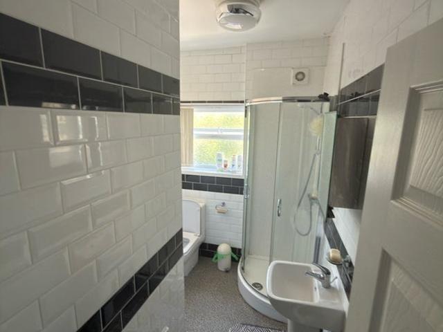 Room at Hunter House Road, Sheffield