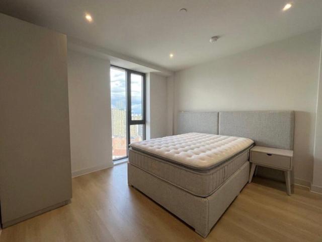 Room at Hunts Bank, Manchester