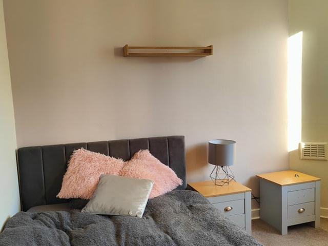 Room at Hutchison Road, City of Edinburgh
