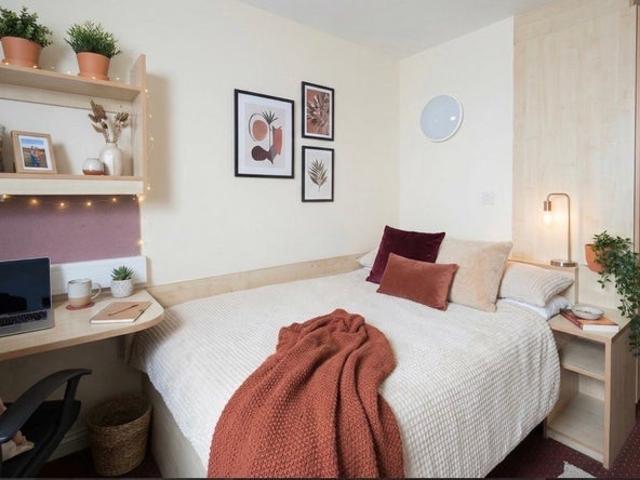 Room at Hyde Grove, Manchester