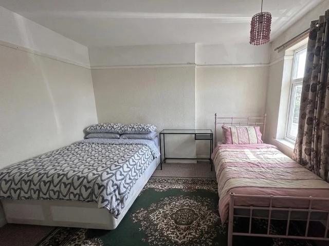 Room at Hyde Way, Greater London