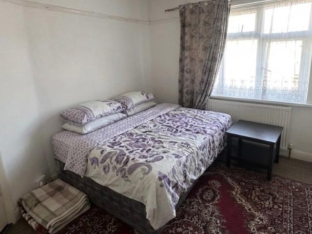 Room at Hyde Way, Greater London