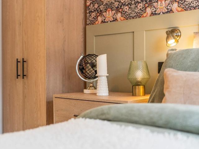 Room at Hythe Road, Swindon