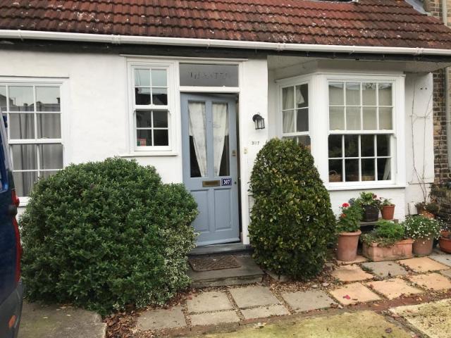 Room at Hainault Road, Greater London