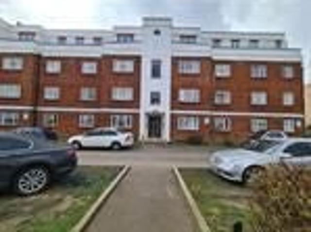 Room at Hale Lane, Greater London