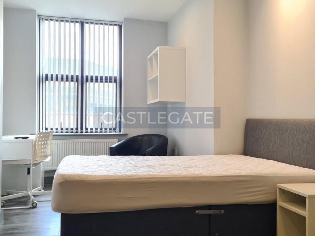 Room at Half Moon Street, Huddersfield