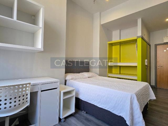 Room at Half Moon Street, Huddersfield