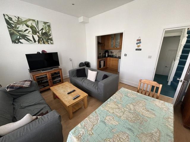 Room at Halford Road, Greater London