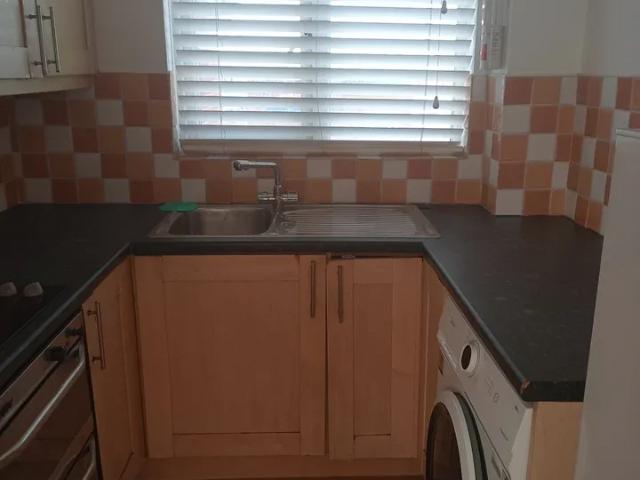 Room at Hall Lane, Greater London