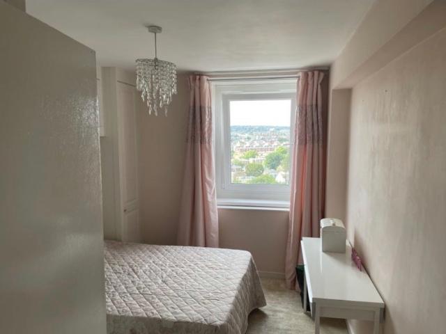 Room at Hall Place, City of Westminster