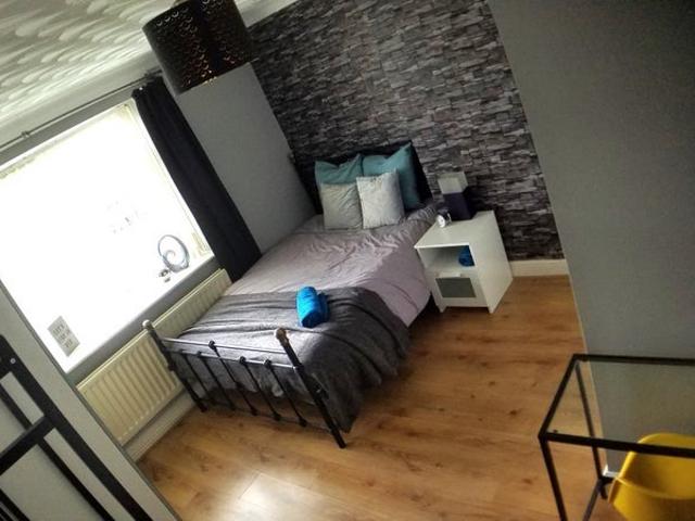 Room at Hallam Crescent East, Leicester