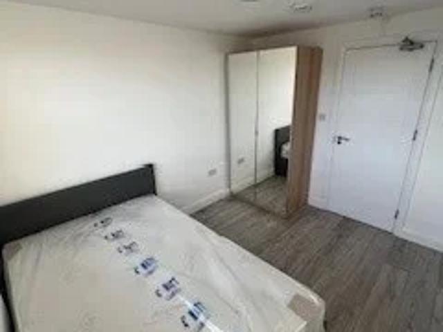 Room at Halley Road, Greater London