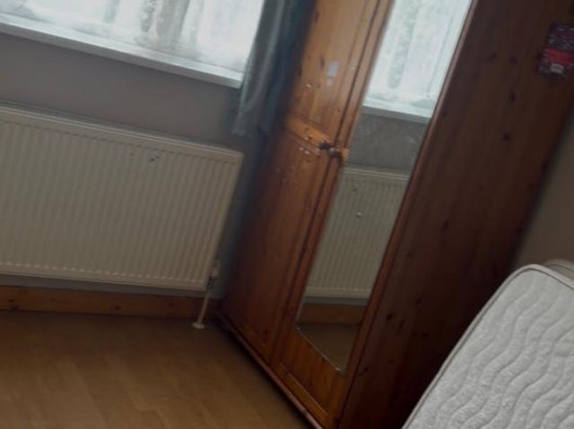 Room at Halley Road, Greater London