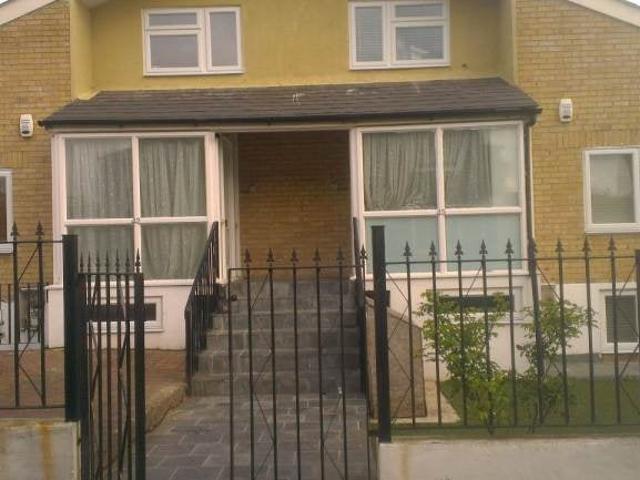 Room at Halston Close, Greater London
