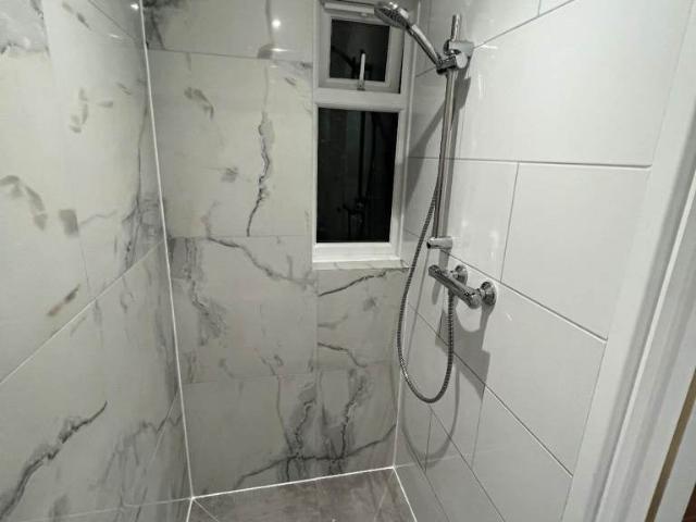 Room at Halsway, Greater London