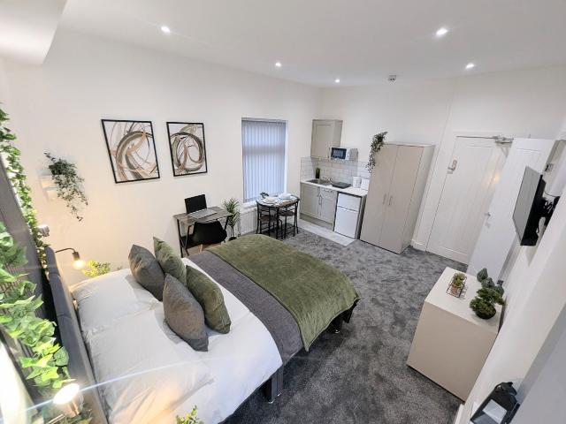 Room at Hammersley Street, Stoke on Trent