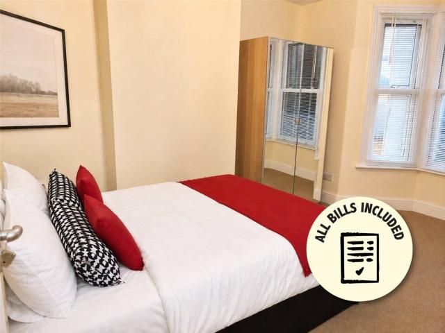 Room at Hamilton Road, Bristol