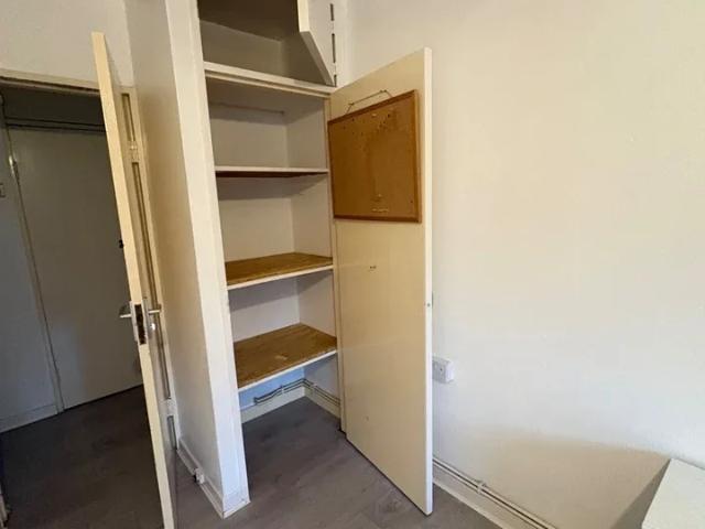 Room at Hamilton Road, Greater London