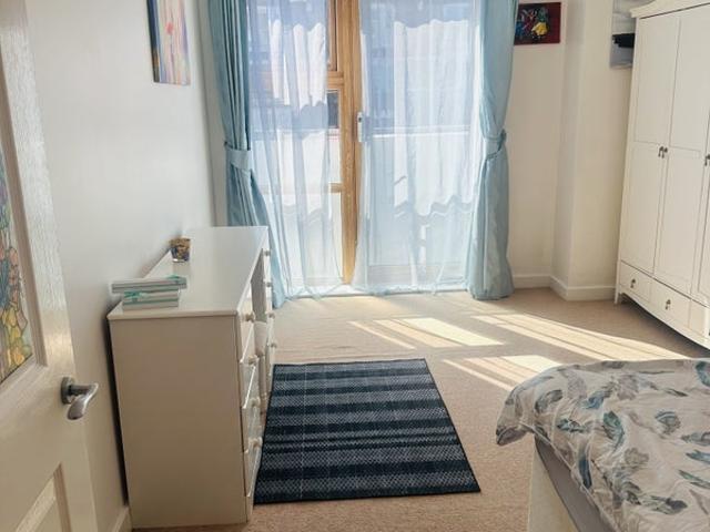 Room at Hampden Lane, Greater London