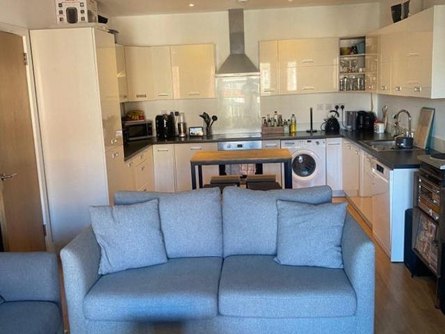 Room at Hampshire Street, Greater London