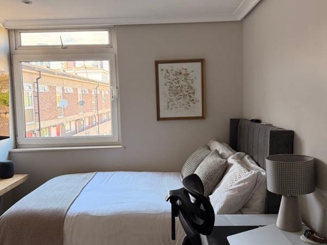 Room at Hampson Way, Greater London