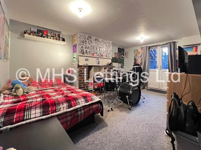Room at Hanover Square, Leeds