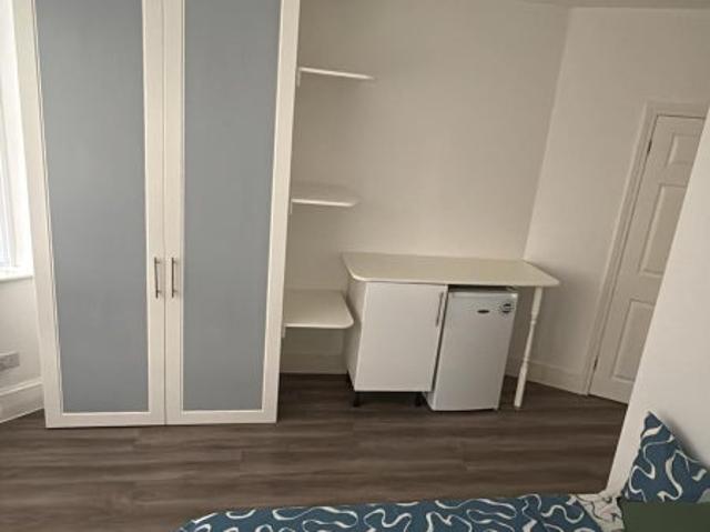 Room at Hanover Road, Greater London