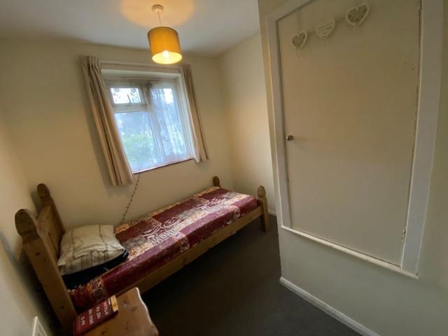 Room at Hanover Road, Sandwell