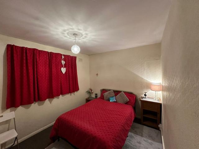 Room at Hanover Road, Sandwell