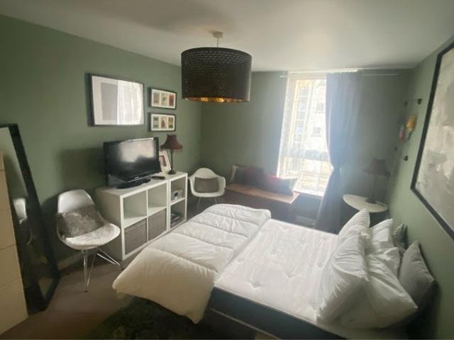 Room at Handyside Place, City of Edinburgh