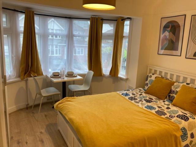 Room at Hanger Lane Gyratory, Greater London