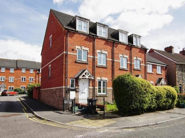Room at Hanham Road, Bristol