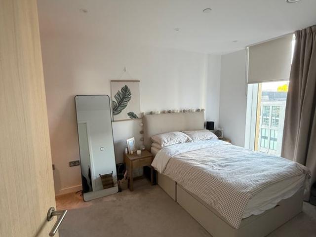 Room at Hankinson Way, Salford