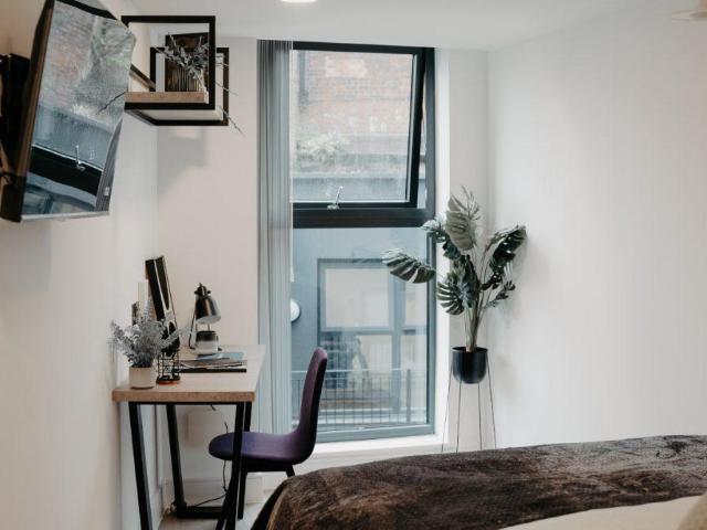 Room at Hanley Street, Birmingham