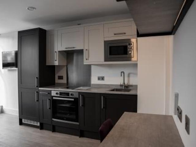 Room at Hanley Street, Birmingham